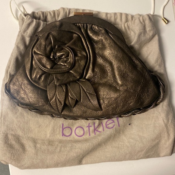 Botkier | Bags | Vintage Botkier Flower Metallic Gold Kiss Lock Clutch ...